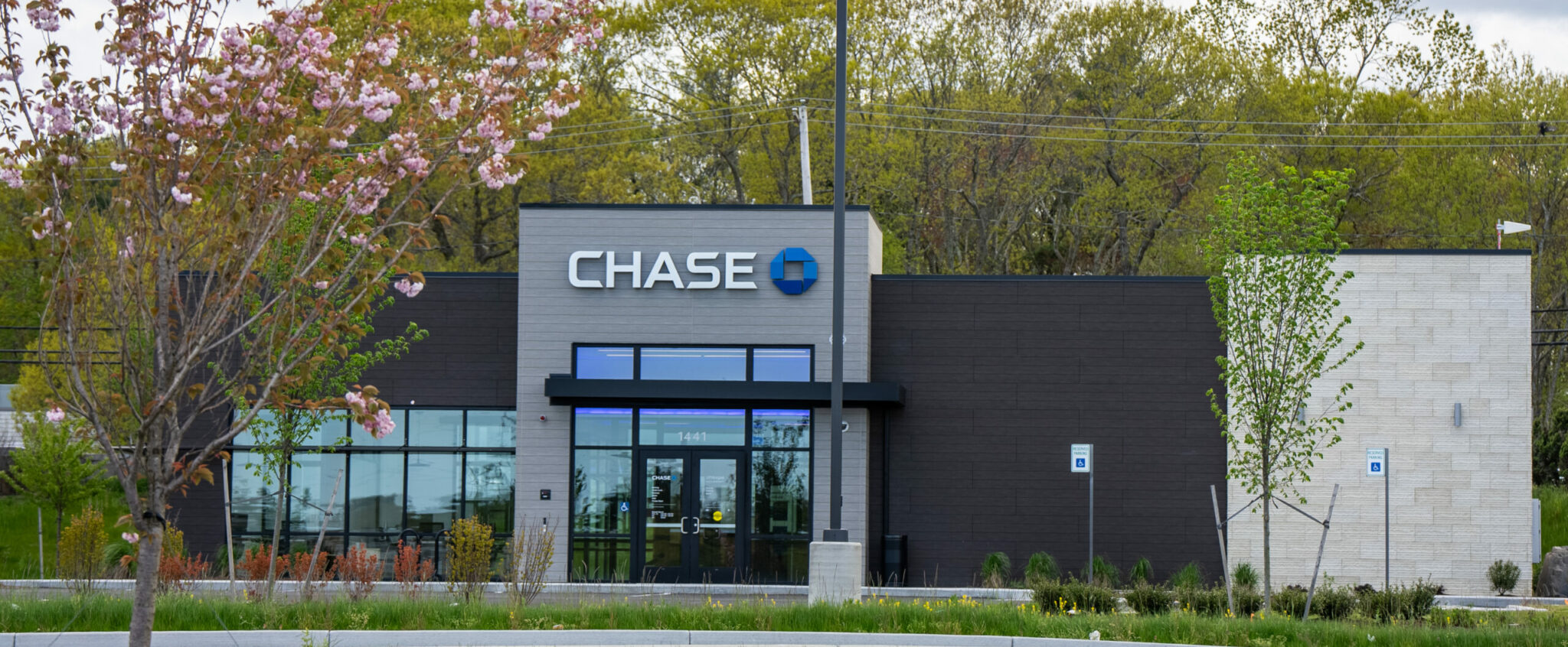 The Hanover Crossing | Leasing - The Hanover Crossing